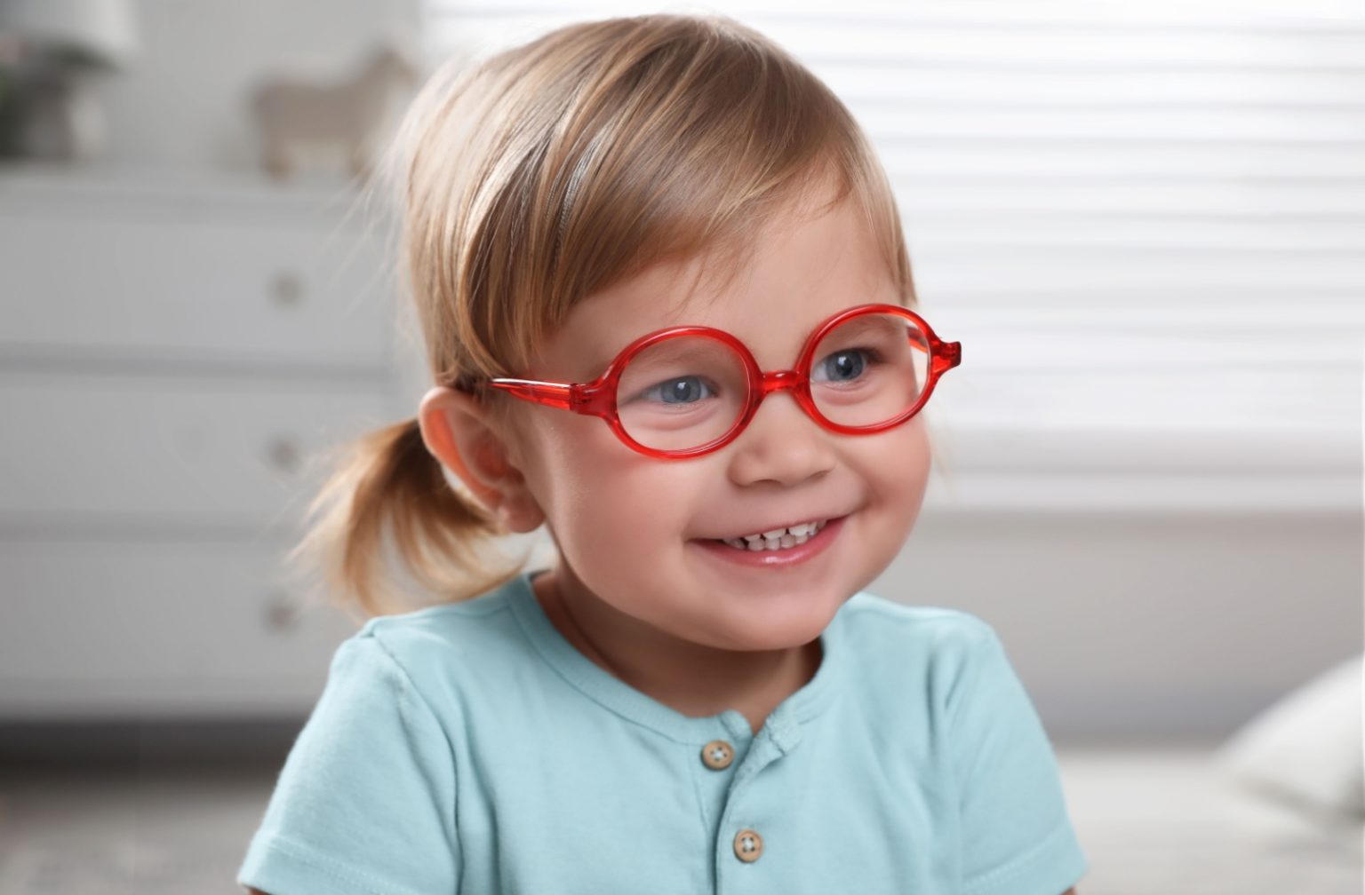 MiYOSMART Lenses: How They Work for Myopia Control